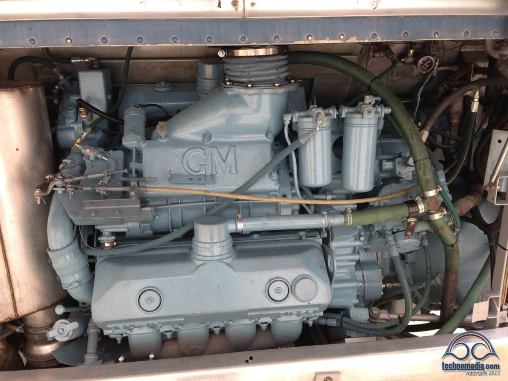 Rebuilding an 8V-71 Detroit Diesel Engine | Technomadia