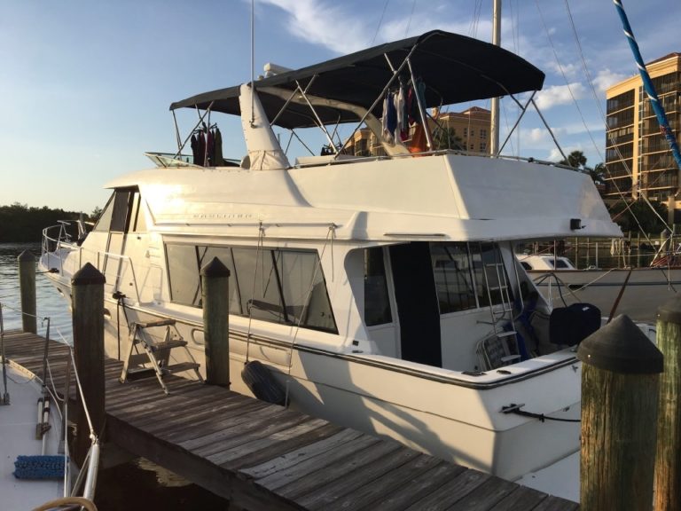 Boat vs RV – First Impressions of Living Aboard a Boat & Differences ...